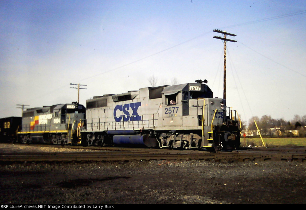 GP38-2
